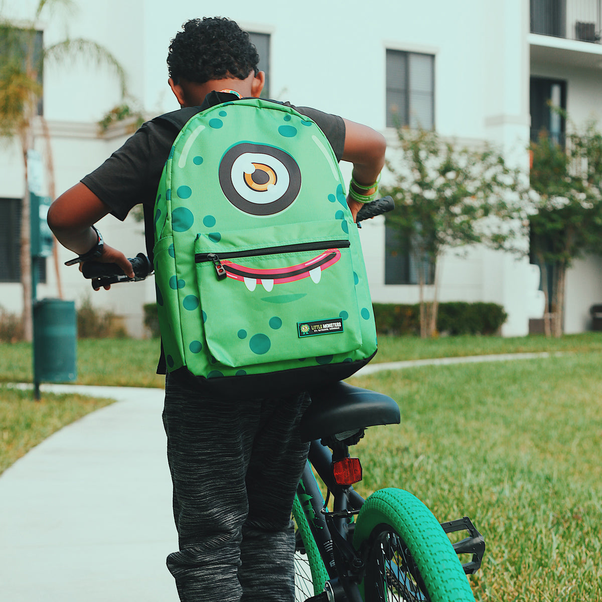 Cyclops Backpack (green) – Little Monsters by Nate